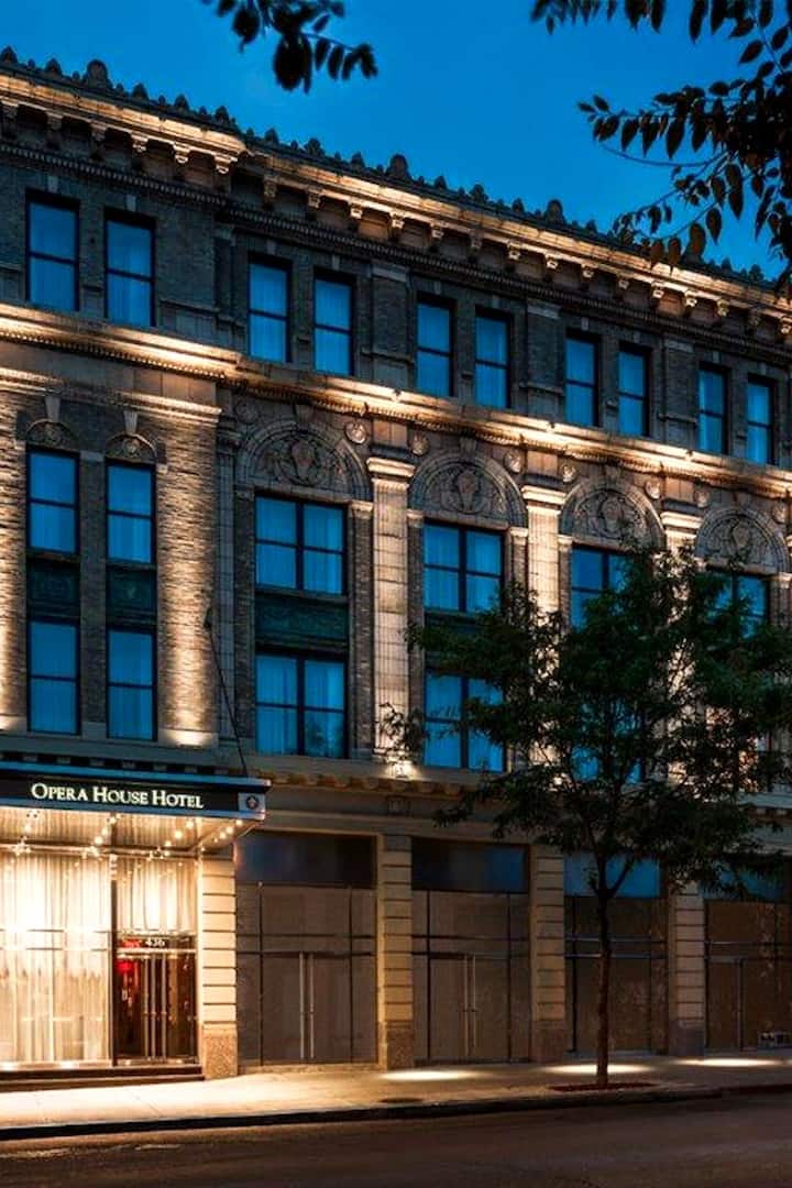 Glorious History Meets Modern Comfort - New York
