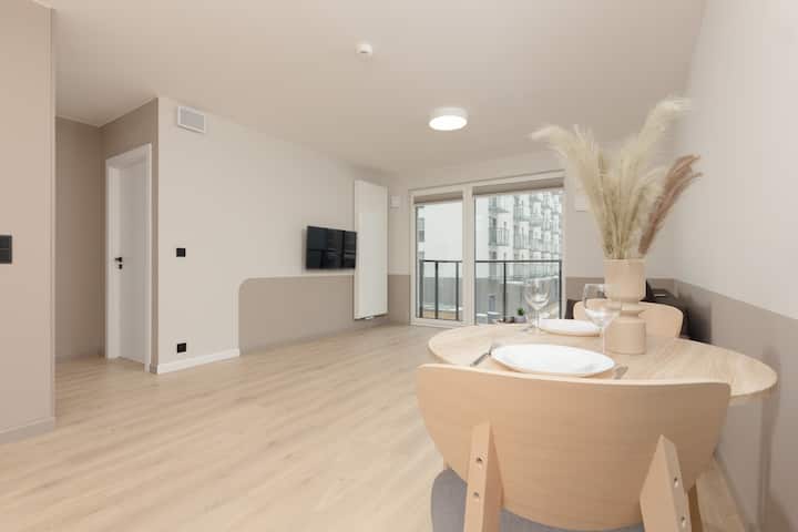 Mokotów Business Center | Apartment | Balcony - Varsavia