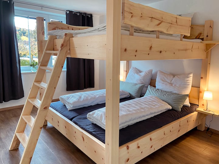 Spacious 78 M² Vacation Apartment For 4 People - Siegsdorf