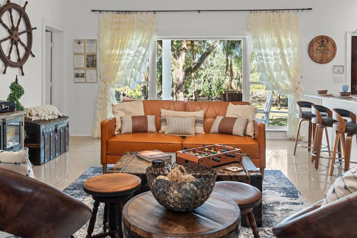 Gorgeous 3br Riverfront | North Seminole Heights - Tampa, FL