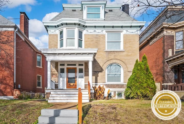 Lovely 5br Compton Hill Home / Abodebucks - セントルイス, MO