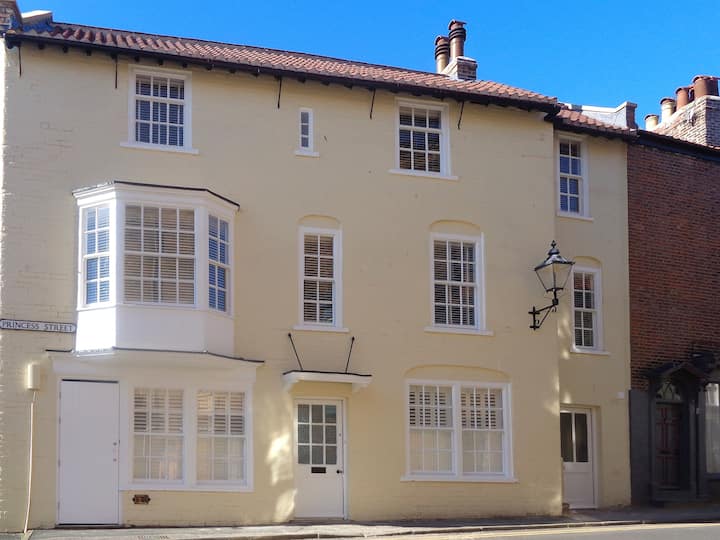 Princess Lodge - Scarborough