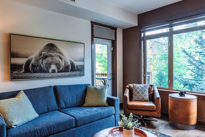 Three Bears Hydeaway At Stoneridge - Canmore