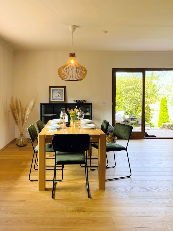Large Holiday Home With Garden And Mountain View - Inzell