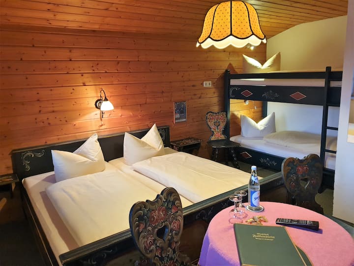 Classic Guest Room For Up To 4 People - Bayrischzell