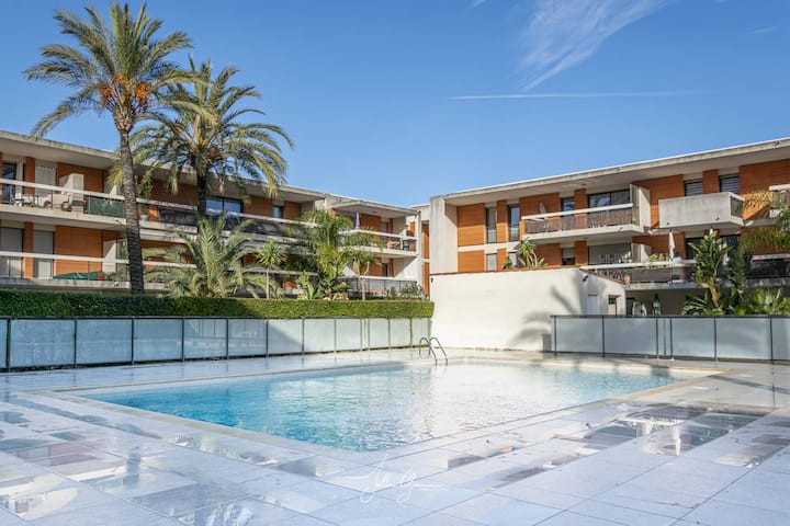 2p Mer à 100m 2 Piscines Box Climatisation Proche - Villeneuve-Loubet