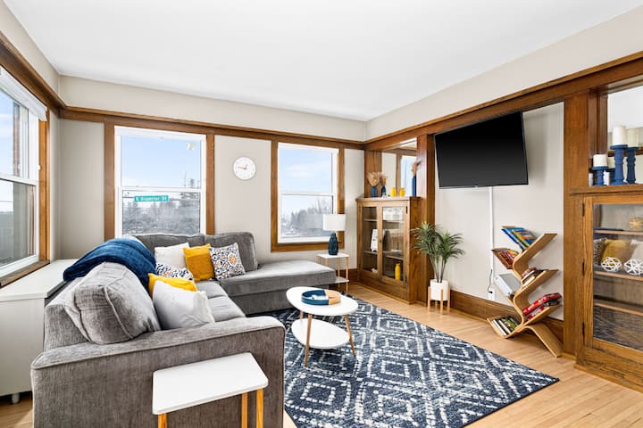 Lakeside Condo | Minutes From Downtown Duluth - Duluth, MN