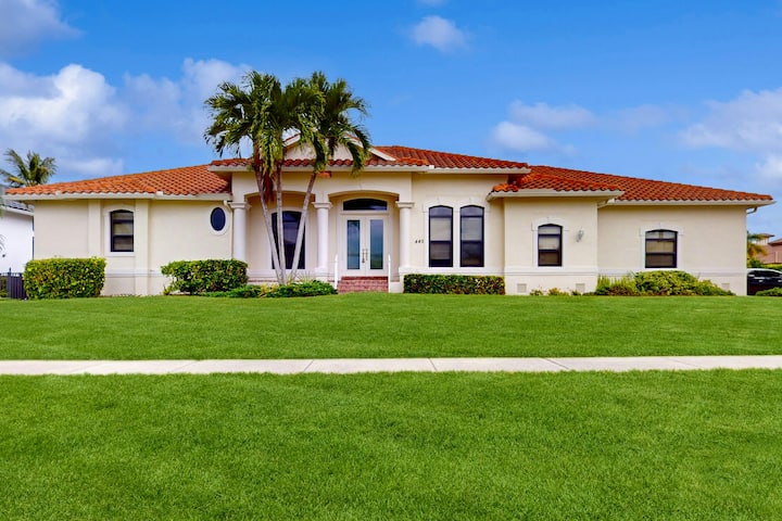 4br Canal-front Home W/pool, Spa, Gym, Dock, Grill - Marco Island, FL