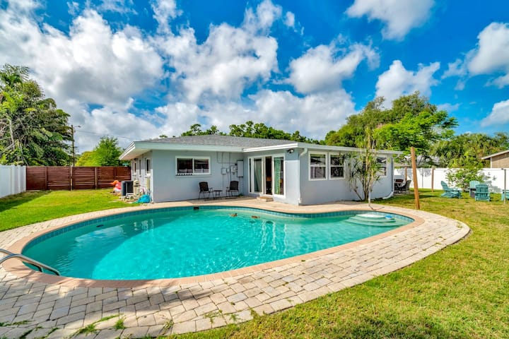 Close To All Beaches, Pet-friendly & Heated Pool - Clearwater, FL