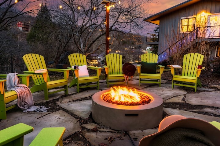 Lrglux4chalet~gamerm~fire Pit~hot Tub~gburg 3min - Gatlinburg, TN