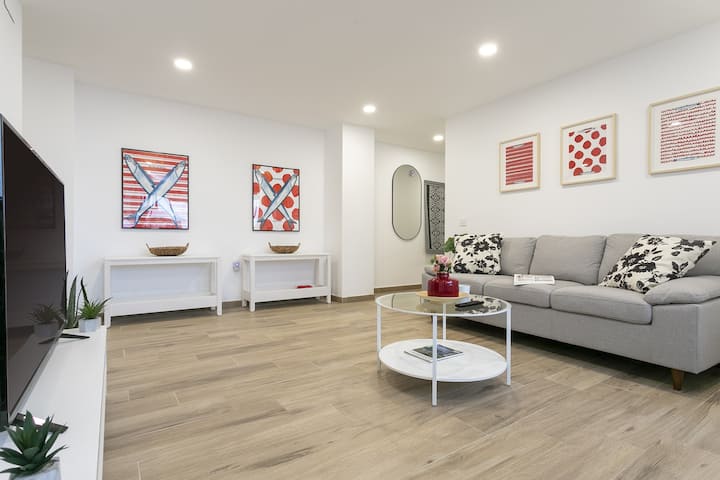 -Malagasunapts-central & Quite - Malaga
