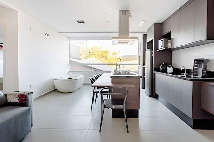 Spacious English Artists - 3 Queen Beds - Florianópolis