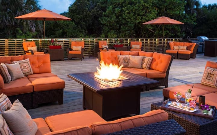 Your Dream 4 Units In Beachfront Hotel! Pool! Tiki - Cocoa Beach, FL