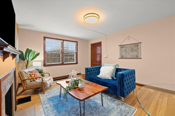 Clintonville Ravine Nest - 1bdrm W. Parking! - Ohio State University, Columbus