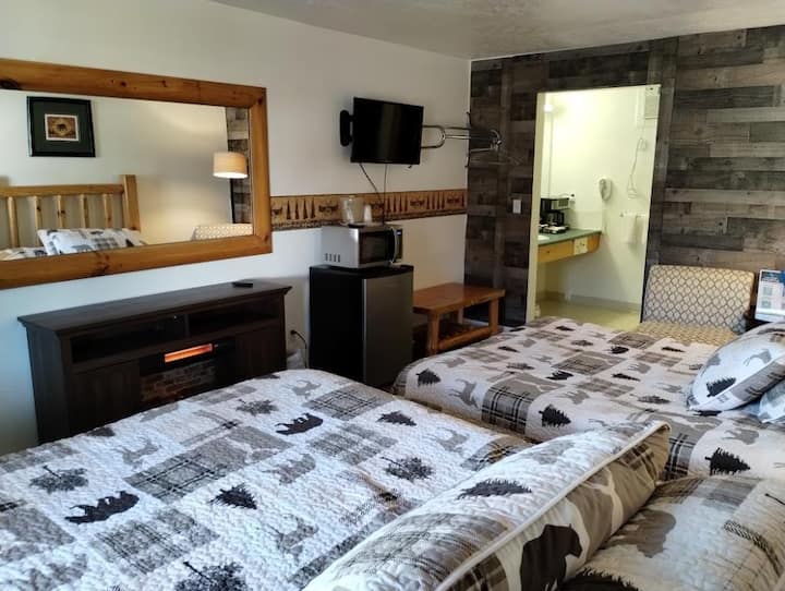 Bruner | 1br,1ba, Cabinesque Motel In Ohiopyle - Ohiopyle, PA