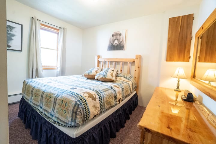 Baughman | 2br,1ba, Cabinesque Motel In Ohiopyle - Ohiopyle, PA