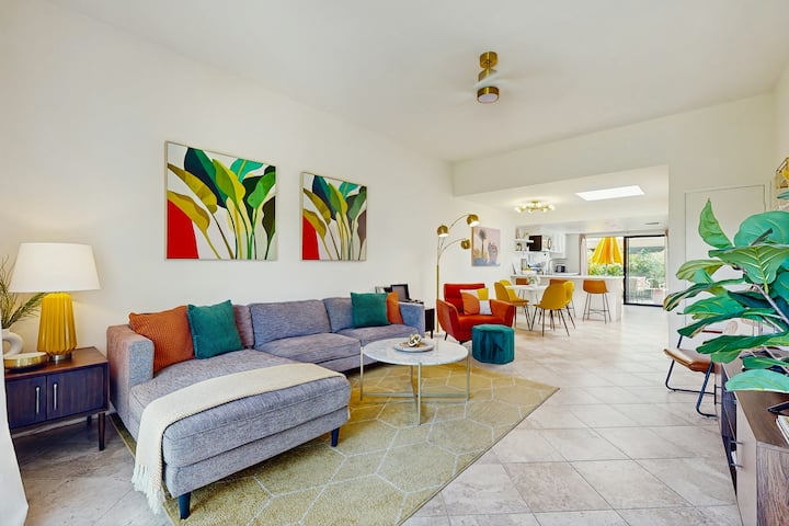 Dog-friendly 2br With Pool & Hot Tub - Cathedral City, CA