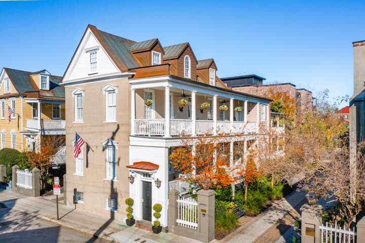 6c At Saint Philip Square, One Block To King St. - Charleston, SC