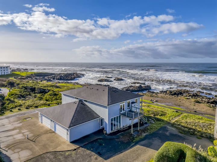 2 Townhouse Combo With Hot Tubs - Yachats, OR