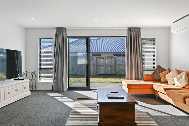 Huka Falls Getaway - Taupo