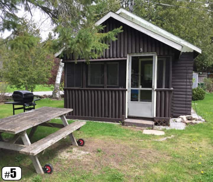Ambleside: 2-bedroom Cottage #5 - Bobcaygeon
