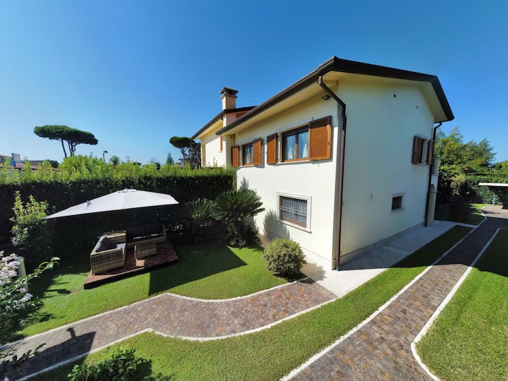 Stefano By Interhome - Forte dei Marmi