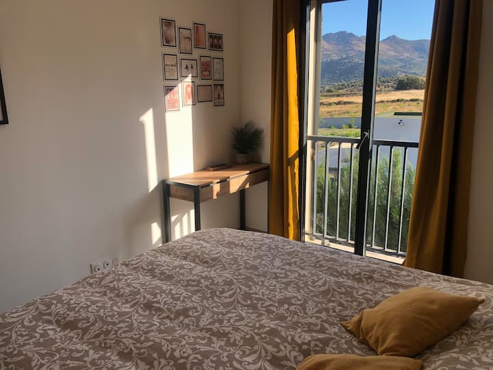 Bel Appartement Vue Mer Et Montagnes - Forêt de Bonifatu