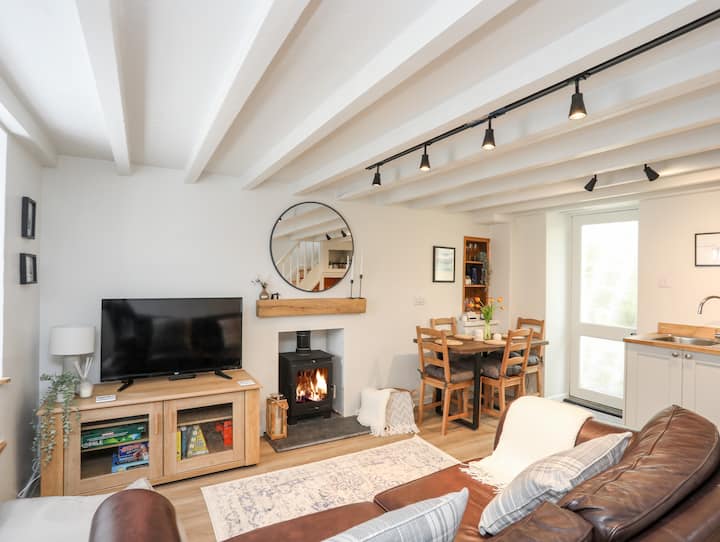 Bwthyn Lili (Lily Cottage) - Anglesey