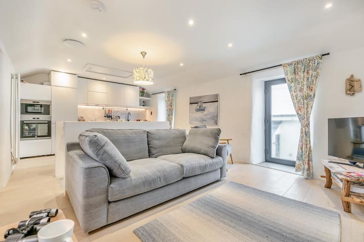 2 Bed In Porthleven (Oc-d28243) - Porthleven