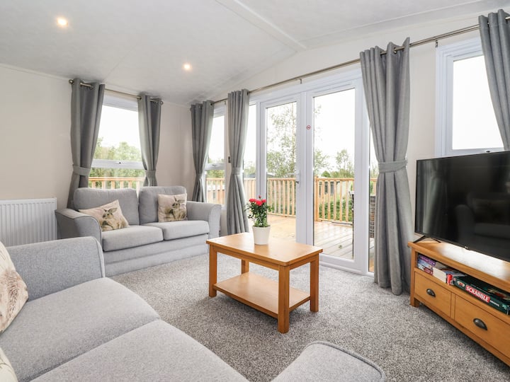 Meadowsweet Lodge - Hornby Castle