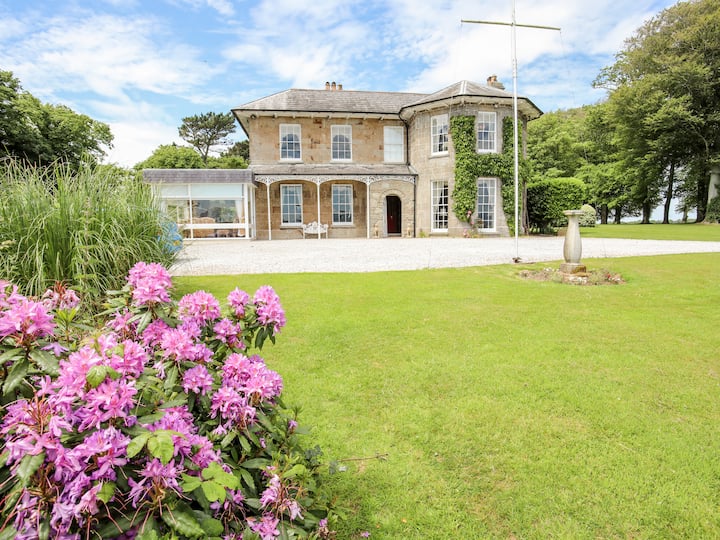 Tal Gwynedd - Caernarfon