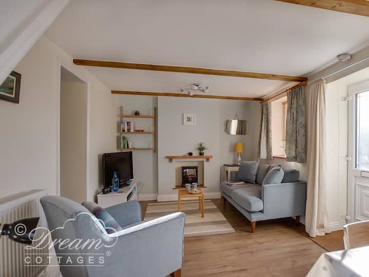 Ammonite Cottage - Weston