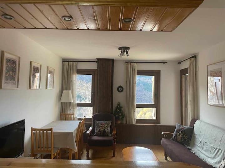 Inmocyma Cerler Aigualluts Pirineo En Familia - Chía