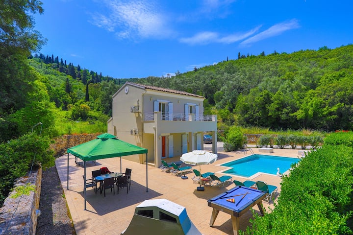 3 Bedroom Villa, Private Pool, Agios Stefanos - Ksamil