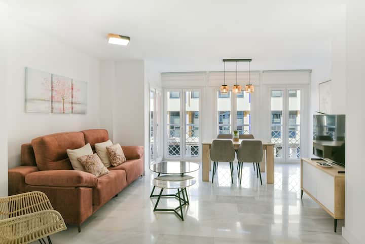 Magnificent & Renovated 2 Bed 2 Bath City Center - Málaga