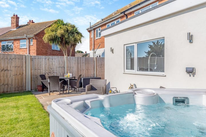 4 Bed In Hunstanton (Oc-w27700) - Heacham