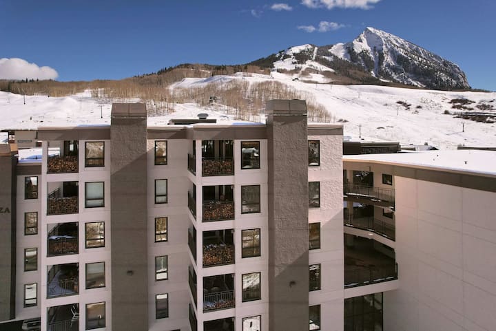 Silver Queen At The Plaza, 2bd/2ba, Hot Tub - Crested Butte, CO