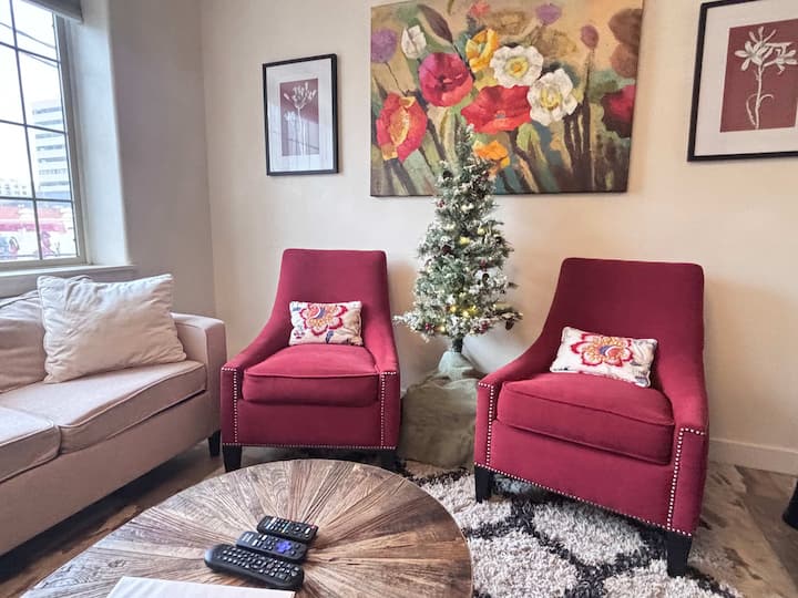 #Stayinmydistrict Downtown Loft - Vancouver, WA