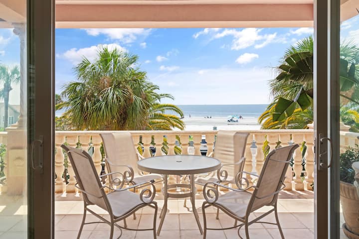 Beachside Retreat, Dramatic Views On The Beach - Brunswick, GA