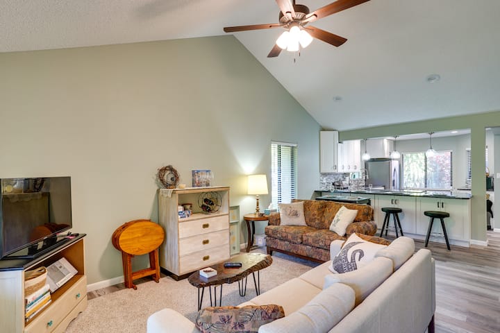 Pet-friendly Lakeland Condo W/ Screened Porch! - Lakeland, FL