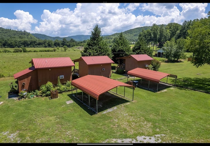 Tail Of The Dragon Resort Campground 1 - Views - Robbinsville, NC