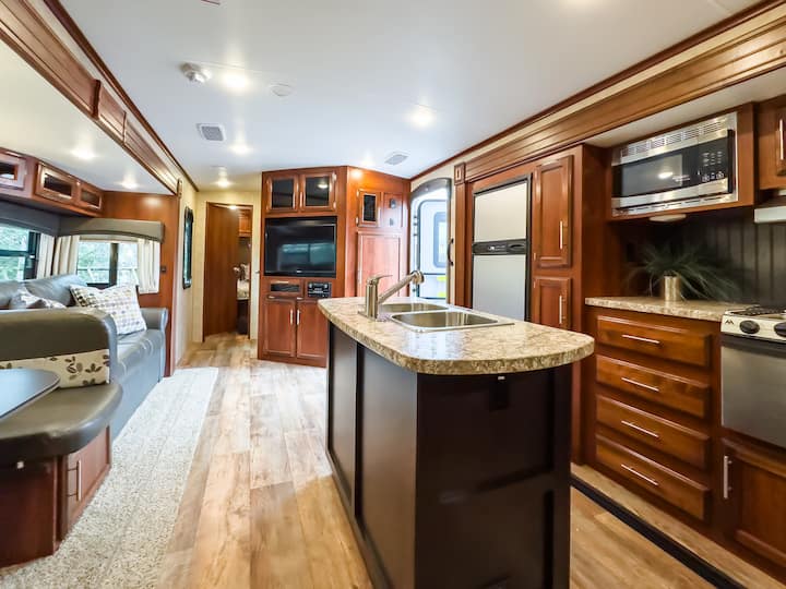 Rv 6 Spacious Bunkhouse Lake Views And Privacy - 肯諾拉