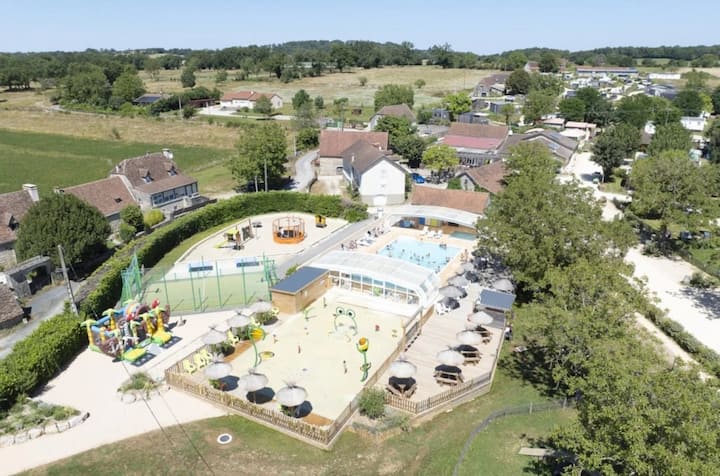 Zecamping 4* Mobil Home Parc Aquatique - Le Gouffre