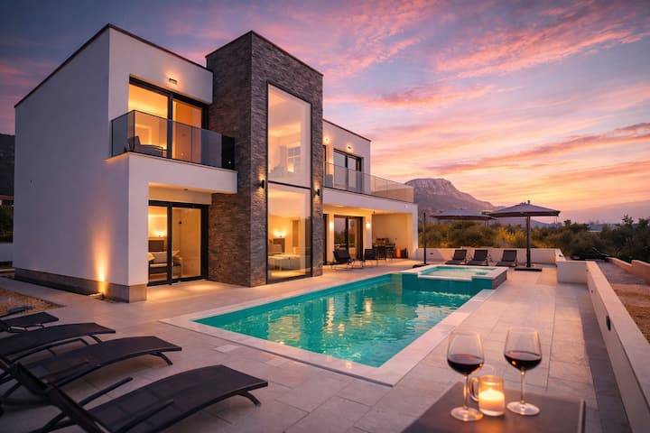 Villa Just Be Happy By Trawelltopia | Pool, Wifi - Split