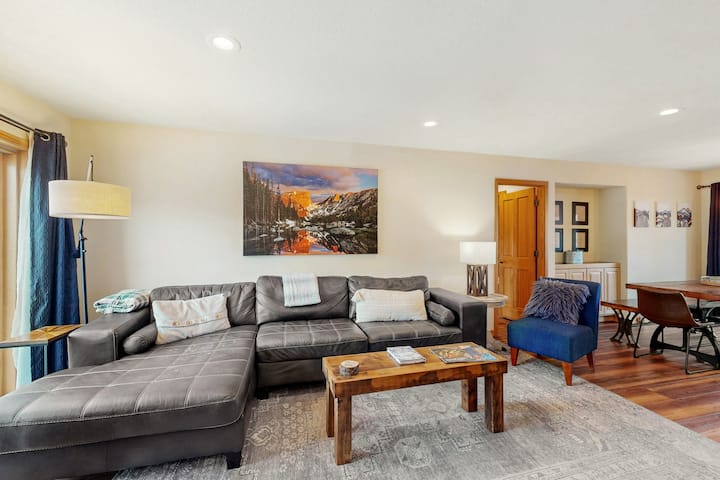 4br All-season Townhome With Hot Tub & Decks - Winter Park, CO
