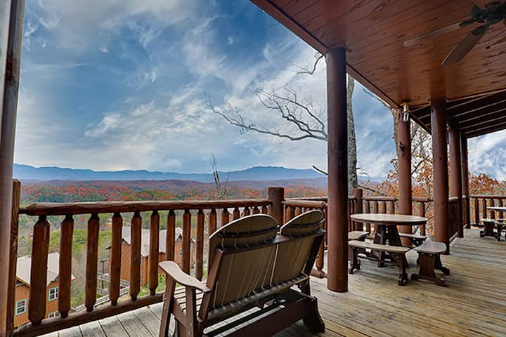 Amazing Mountain Retreat Views W/ Hot Tub - Tennessee