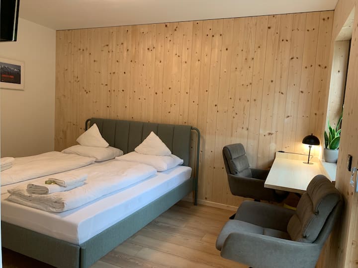 Separate Entrance, Bathroom, Self-checkin, Parking - Hall in Tirol