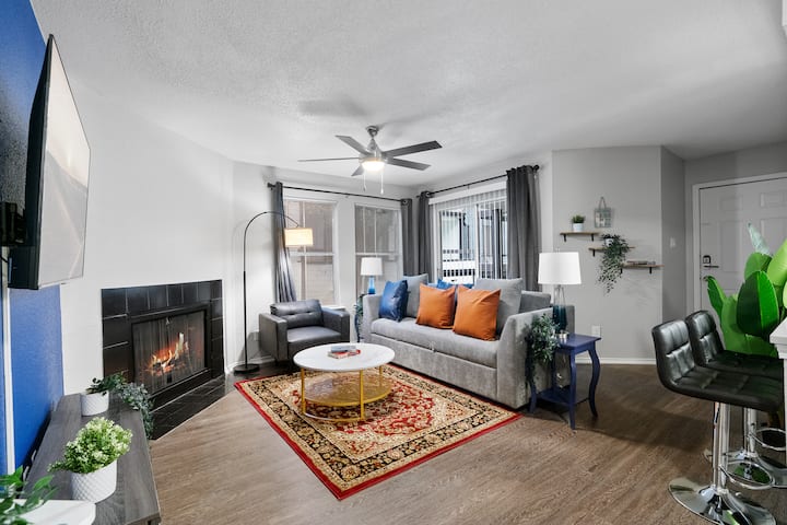 Beautiful 2bd/2ba In University Hills 3971 - Austin, TX