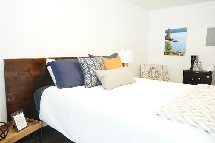 North Idaho Inn - Downtown Coeur D'alene - Coeur d'Alene, ID