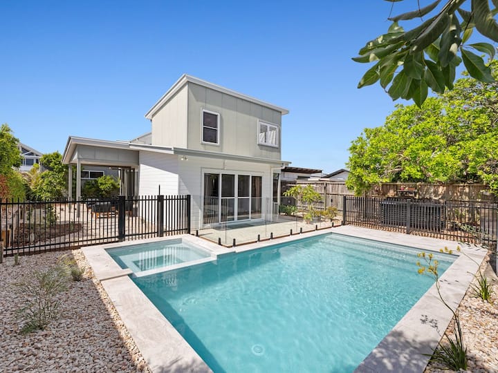 The Beachside Sanctuary With Pool & Heated Spa - Cabarita Beach